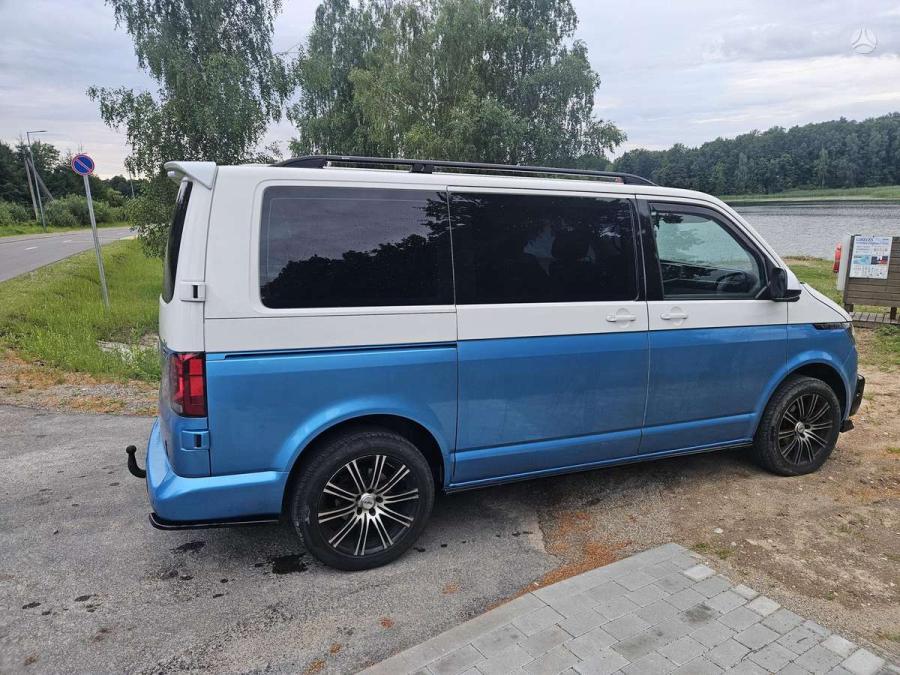 White Volkswagen Multivan 2021 in Kaisiadorys, with an engine capacity of 2.00 L and mileage of 190 thousand km for 27500 €, photo 6 on AUTOMOTO.COM.LV