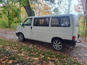 Белый Фольксваген Мультиван 1992 в Рига, объемом двигателя 2.40 л и пробегом 385 тыс. км за 3150 €, фото 6 на AUTOMOTO.COM.LV
