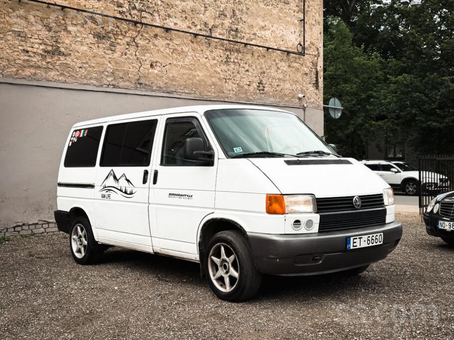 Balts Volkswagen Multivan 1993 Rīga, ar dzinēja tilpumu 1.90 L un nobraukumu 565 tūkst. km par 2500 €, foto 1 vietnē AUTOMOTO.COM.LV
