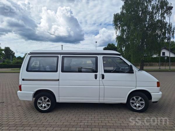 Balts Volkswagen Multivan 1994 Jelgava, ar dzinēja tilpumu 2.40 L un nobraukumu 344 tūkst. km par 10800 €, foto 5 vietnē AUTOMOTO.COM.LV