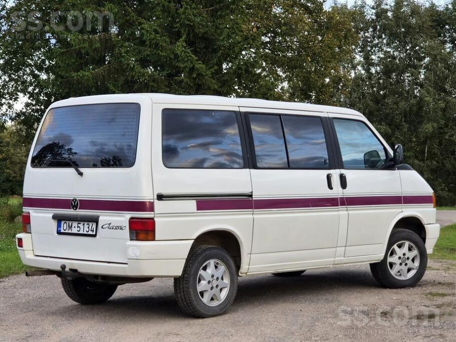 Balts Volkswagen Multivan 1994 Preiļi, ar dzinēja tilpumu 2.40 L un nobraukumu 0 tūkst. km par 4100 €, foto 4 vietnē AUTOMOTO.COM.LV