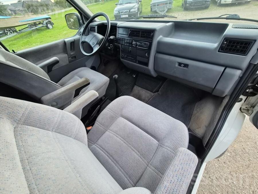 Balts Volkswagen Multivan 1994 Preiļi, ar dzinēja tilpumu 2.40 L un nobraukumu 0 tūkst. km par 4100 €, foto 10 vietnē AUTOMOTO.COM.LV