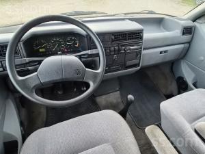 Balts Volkswagen Multivan 1994 Preiļi, ar dzinēja tilpumu 2.40 L un nobraukumu 0 tūkst. km par 4100 €, foto 13 vietnē AUTOMOTO.COM.LV