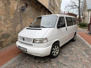 Balts Volkswagen Multivan 1996 Cēsis, ar dzinēja tilpumu 1.90 L un nobraukumu 546 tūkst. km par 2990 €, foto  vietnē AUTOMOTO.COM.LV