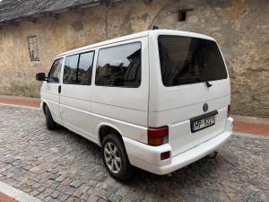 Balts Volkswagen Multivan 1996 Cēsis, ar dzinēja tilpumu 1.90 L un nobraukumu 546 tūkst. km par 2990 €, foto 4 vietnē AUTOMOTO.COM.LV