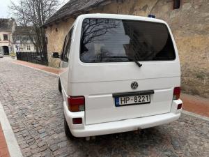 Balts Volkswagen Multivan 1996 Cēsis, ar dzinēja tilpumu 1.90 L un nobraukumu 546 tūkst. km par 2990 €, foto 5 vietnē AUTOMOTO.COM.LV