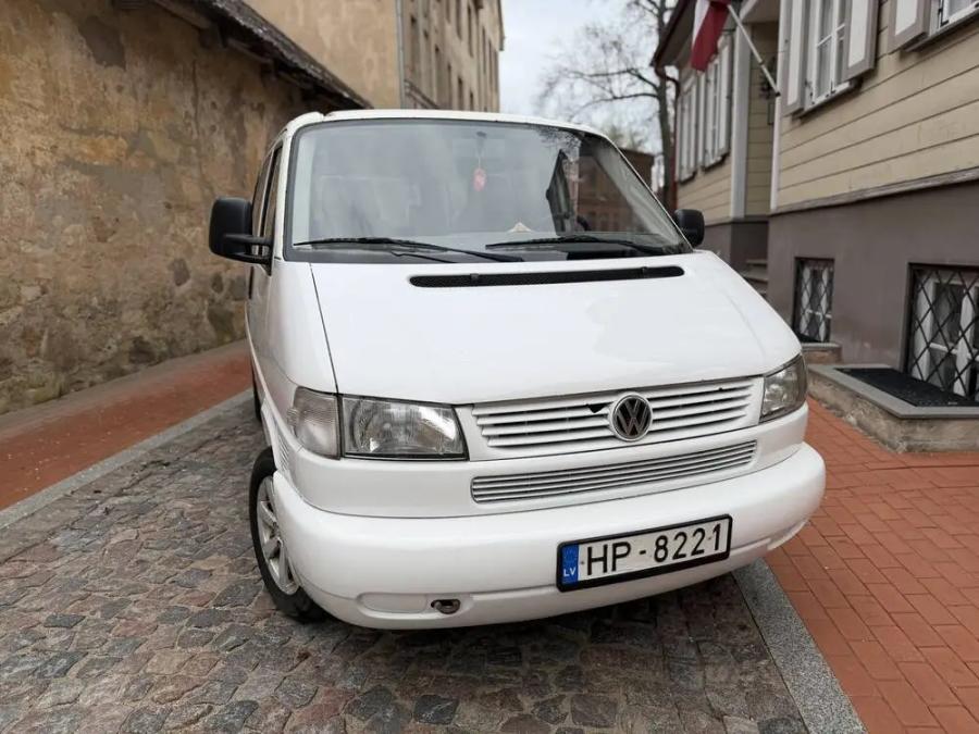 Balts Volkswagen Multivan 1996 Cēsis, ar dzinēja tilpumu 1.90 L un nobraukumu 546 tūkst. km par 2990 €, foto 7 vietnē AUTOMOTO.COM.LV