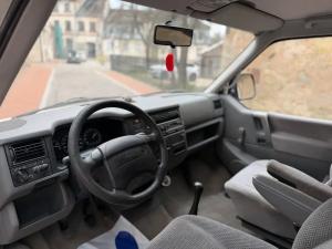 Balts Volkswagen Multivan 1996 Cēsis, ar dzinēja tilpumu 1.90 L un nobraukumu 546 tūkst. km par 2990 €, foto 17 vietnē AUTOMOTO.COM.LV