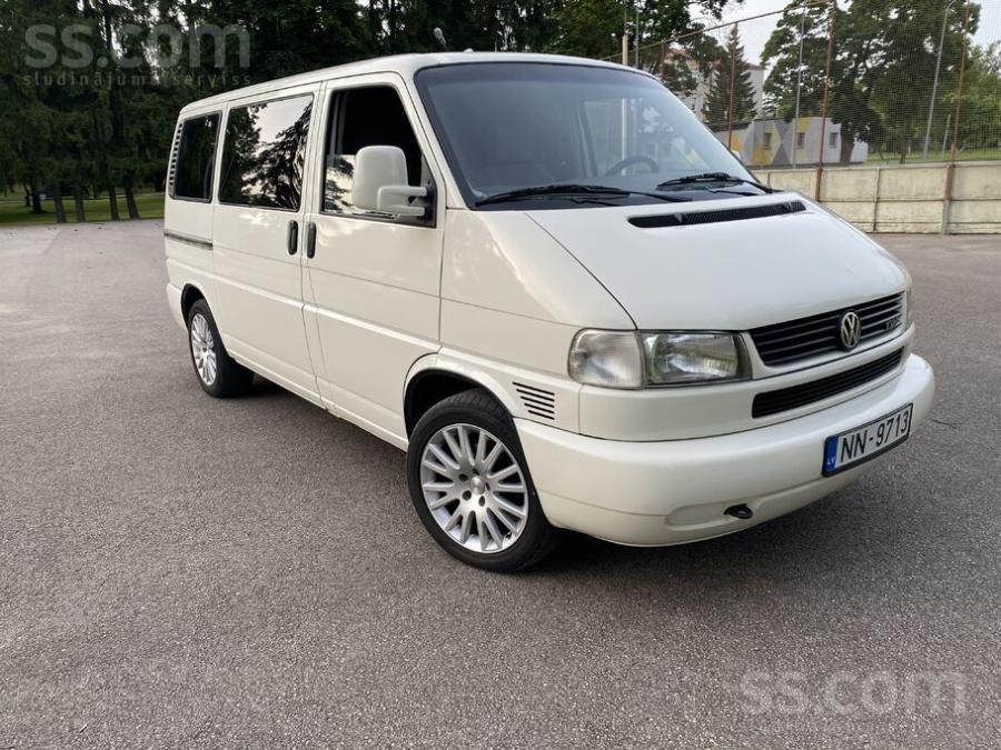 Balts Volkswagen Multivan 1997 Ludza, ar dzinēja tilpumu 2.50 L un nobraukumu 0 tūkst. km par 5500 €, foto 1 vietnē AUTOMOTO.COM.LV