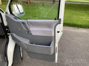 Balts Volkswagen Multivan 1997 Ludza, ar dzinēja tilpumu 2.50 L un nobraukumu 0 tūkst. km par 5500 €, foto 16 vietnē AUTOMOTO.COM.LV