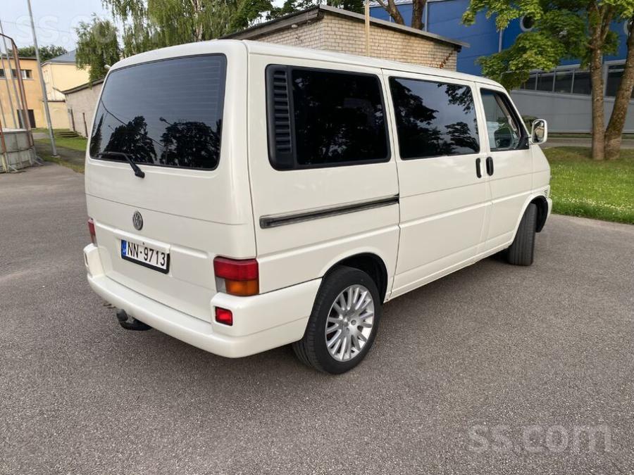 Balts Volkswagen Multivan 1997 Ludza, ar dzinēja tilpumu 2.50 L un nobraukumu 0 tūkst. km par 5500 €, foto 5 vietnē AUTOMOTO.COM.LV