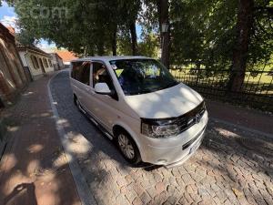 Balts Volkswagen Multivan 2011 Cēsis, ar dzinēja tilpumu 2.00 L un nobraukumu 0 tūkst. km par 17250 €, foto 4 vietnē AUTOMOTO.COM.LV