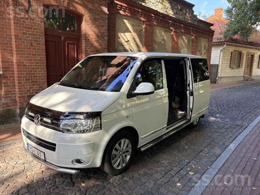 Balts Volkswagen Multivan 2011 Cēsis, ar dzinēja tilpumu 2.00 L un nobraukumu 0 tūkst. km par 17250 €, foto 5 vietnē AUTOMOTO.COM.LV
