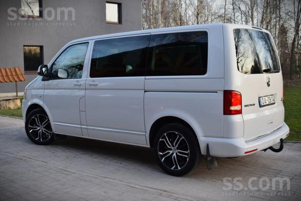 Balts Volkswagen Multivan 2012 Jelgava, ar dzinēja tilpumu 2.00 L un nobraukumu 260 tūkst. km par 14800 €, foto 2 vietnē AUTOMOTO.COM.LV