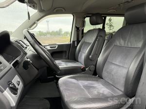 Balts Volkswagen Multivan 2013 Liepāja, ar dzinēja tilpumu 2.00 L un nobraukumu 361 tūkst. km par 19900 €, foto 13 vietnē AUTOMOTO.COM.LV