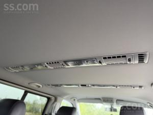 Balts Volkswagen Multivan 2013 Liepāja, ar dzinēja tilpumu 2.00 L un nobraukumu 361 tūkst. km par 19900 €, foto 19 vietnē AUTOMOTO.COM.LV