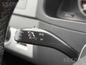 Balts Volkswagen Multivan 2013 Liepāja, ar dzinēja tilpumu 2.00 L un nobraukumu 361 tūkst. km par 19900 €, foto 28 vietnē AUTOMOTO.COM.LV