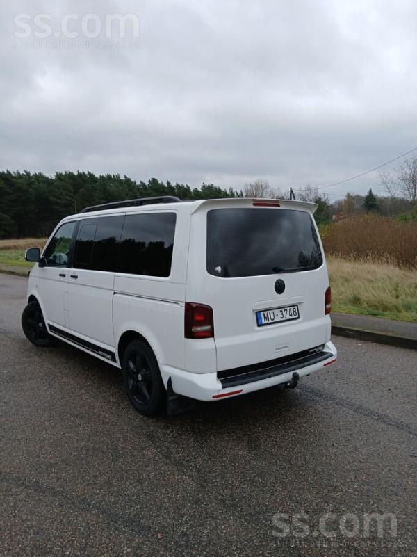 White Volkswagen Multivan 2014 in Ventspils, with an engine capacity of 2.00 L and mileage of 345 thousand km for 18000 €, photo 4 on AUTOMOTO.COM.LV
