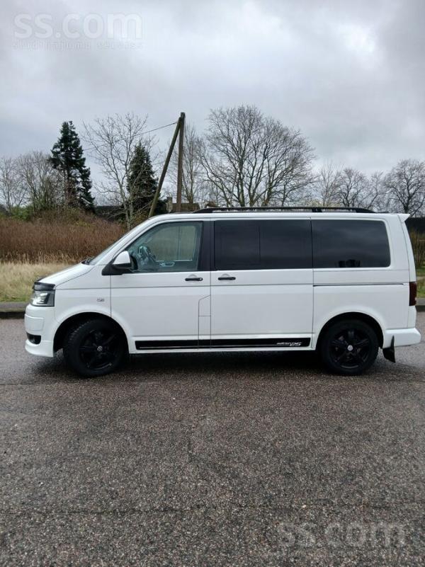 White Volkswagen Multivan 2014 in Ventspils, with an engine capacity of 2.00 L and mileage of 345 thousand km for 18000 €, photo 5 on AUTOMOTO.COM.LV