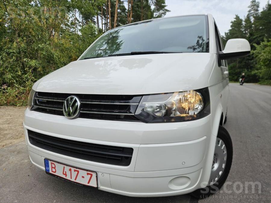 Balts Volkswagen Multivan 2014 Rīga, ar dzinēja tilpumu 2.00 L un nobraukumu 269 tūkst. km par 13850 €, foto 1 vietnē AUTOMOTO.COM.LV