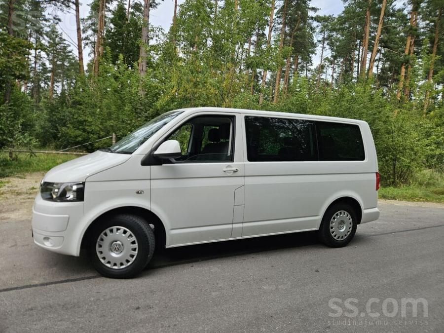 Balts Volkswagen Multivan 2014 Rīga, ar dzinēja tilpumu 2.00 L un nobraukumu 269 tūkst. km par 13850 €, foto 4 vietnē AUTOMOTO.COM.LV