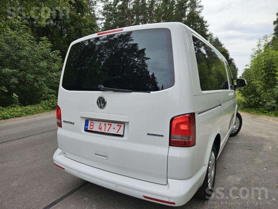 Balts Volkswagen Multivan 2014 Rīga, ar dzinēja tilpumu 2.00 L un nobraukumu 269 tūkst. km par 13850 €, foto 5 vietnē AUTOMOTO.COM.LV