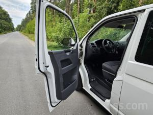 Balts Volkswagen Multivan 2014 Rīga, ar dzinēja tilpumu 2.00 L un nobraukumu 269 tūkst. km par 13850 €, foto 15 vietnē AUTOMOTO.COM.LV