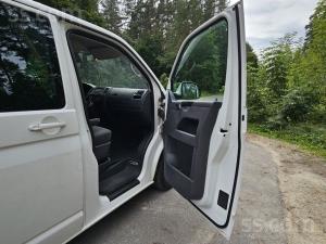 Balts Volkswagen Multivan 2014 Rīga, ar dzinēja tilpumu 2.00 L un nobraukumu 269 tūkst. km par 13850 €, foto 19 vietnē AUTOMOTO.COM.LV
