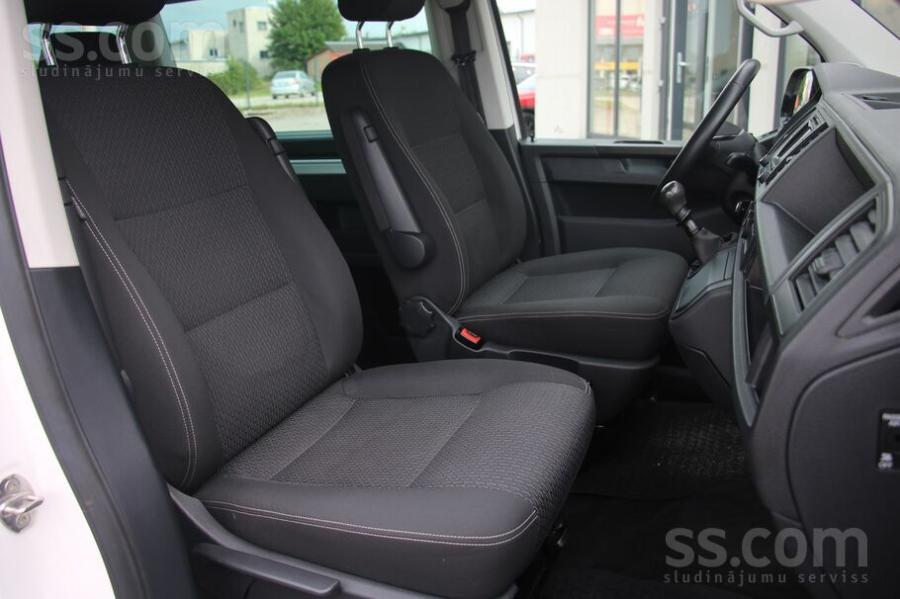 White Volkswagen Multivan 2016 in Tukums, with an engine capacity of 2.00 L and mileage of 243 thousand km for 19568 €, photo 11 on AUTOMOTO.COM.LV