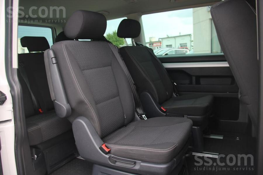 White Volkswagen Multivan 2016 in Tukums, with an engine capacity of 2.00 L and mileage of 243 thousand km for 19568 €, photo 12 on AUTOMOTO.COM.LV