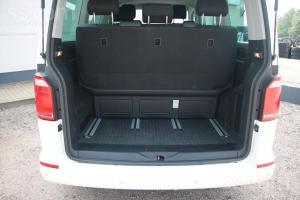 White Volkswagen Multivan 2016 in Tukums, with an engine capacity of 2.00 L and mileage of 243 thousand km for 19568 €, photo 16 on AUTOMOTO.COM.LV