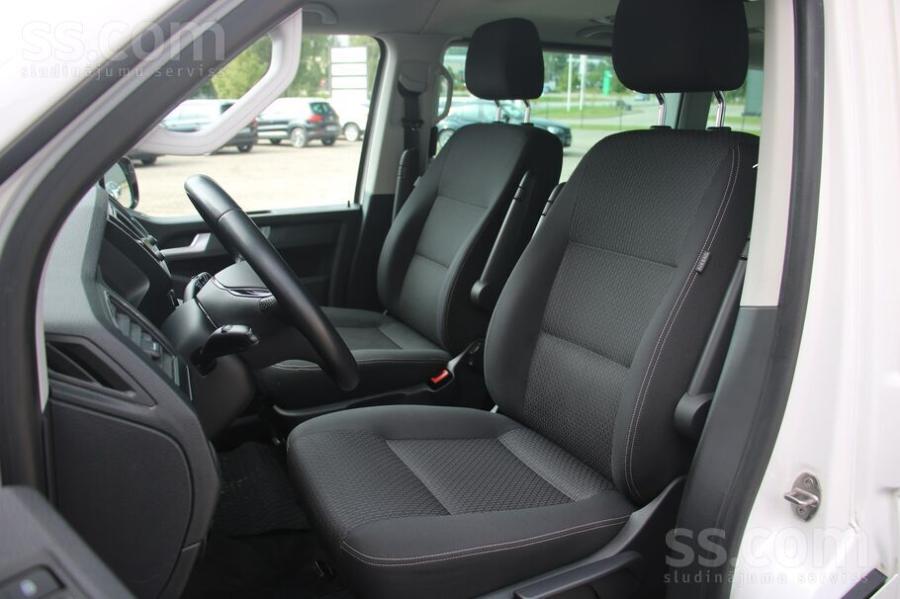White Volkswagen Multivan 2016 in Tukums, with an engine capacity of 2.00 L and mileage of 243 thousand km for 19568 €, photo 17 on AUTOMOTO.COM.LV
