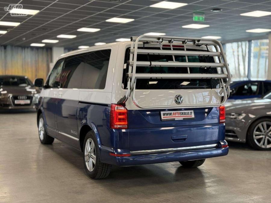 Balts Volkswagen Multivan 2017 Klaipėda, ar dzinēja tilpumu 2.00 L un nobraukumu 174 tūkst. km par 31900 €, foto 37 vietnē AUTOMOTO.COM.LV
