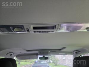 White Volkswagen Multivan 2018 in Riga, with an engine capacity of 2.00 L and mileage of 216 thousand km for 27000 €, photo 9 on AUTOMOTO.COM.LV