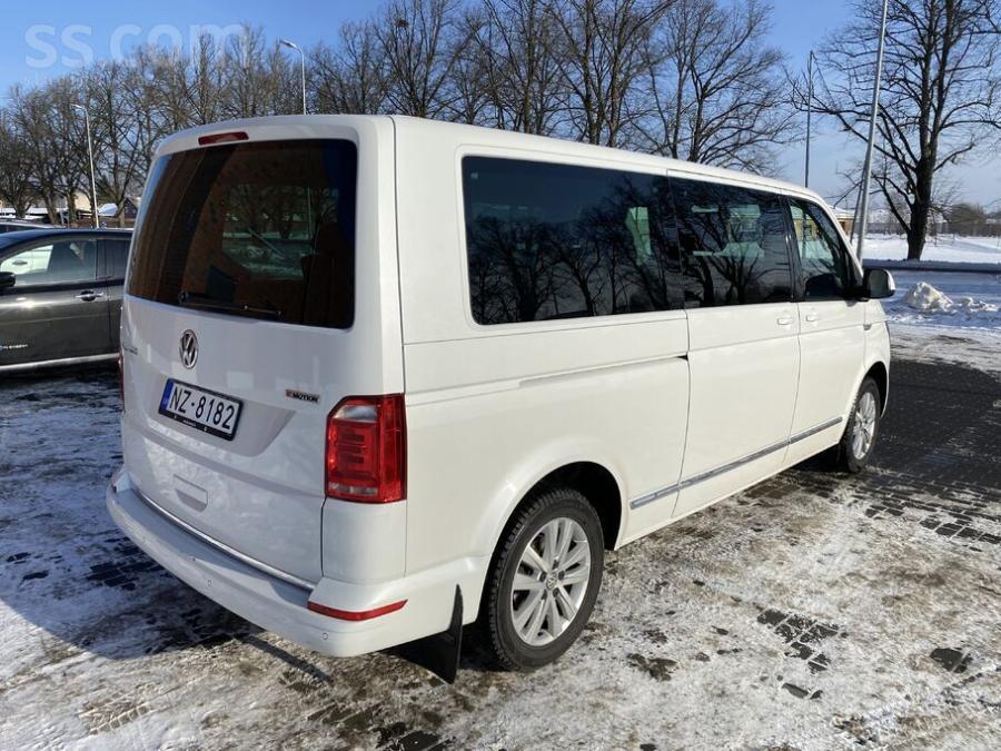 Balts Volkswagen Multivan 2019 Rīga, ar dzinēja tilpumu 2.00 L un nobraukumu 131 tūkst. km par 36900 €, foto 5 vietnē AUTOMOTO.COM.LV