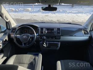 Balts Volkswagen Multivan 2019 Rīga, ar dzinēja tilpumu 2.00 L un nobraukumu 131 tūkst. km par 36900 €, foto 14 vietnē AUTOMOTO.COM.LV