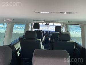 Balts Volkswagen Multivan 2019 Rīga, ar dzinēja tilpumu 2.00 L un nobraukumu 131 tūkst. km par 36900 €, foto 22 vietnē AUTOMOTO.COM.LV