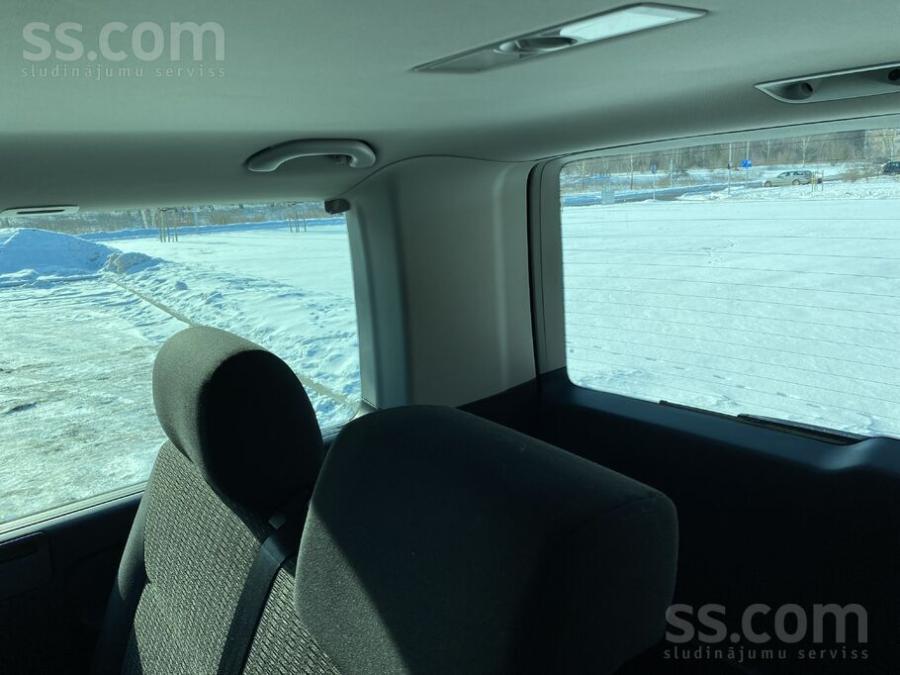 Balts Volkswagen Multivan 2019 Rīga, ar dzinēja tilpumu 2.00 L un nobraukumu 131 tūkst. km par 36900 €, foto 29 vietnē AUTOMOTO.COM.LV