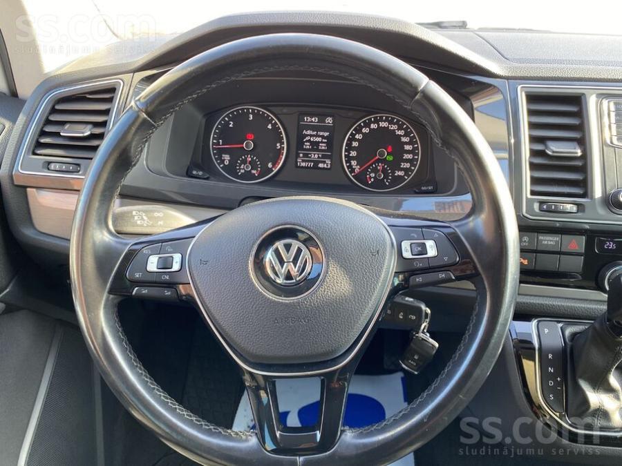 Balts Volkswagen Multivan 2019 Rīga, ar dzinēja tilpumu 2.00 L un nobraukumu 131 tūkst. km par 36900 €, foto 34 vietnē AUTOMOTO.COM.LV