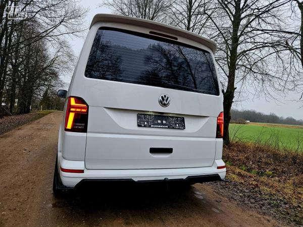 White Volkswagen Multivan 2020 in Kaisiadorys, with an engine capacity of 2.00 L and mileage of 120 thousand km for 27000 €, photo 9 on AUTOMOTO.COM.LV