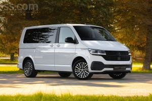 White Volkswagen Multivan 2021 in Jelgava, with an engine capacity of 2.00 L and mileage of 240 thousand km for 33500 €, photo 4 on AUTOMOTO.COM.LV
