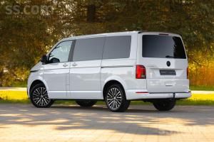 White Volkswagen Multivan 2021 in Jelgava, with an engine capacity of 2.00 L and mileage of 240 thousand km for 33500 €, photo 7 on AUTOMOTO.COM.LV