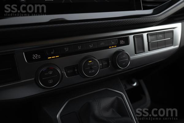 Balts Volkswagen Multivan 2021 Jelgava, ar dzinēja tilpumu 2.00 L un nobraukumu 240 tūkst. km par 33500 €, foto 9 vietnē AUTOMOTO.COM.LV