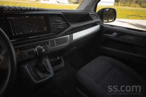 White Volkswagen Multivan 2021 in Jelgava, with an engine capacity of 2.00 L and mileage of 240 thousand km for 33500 €, photo 11 on AUTOMOTO.COM.LV