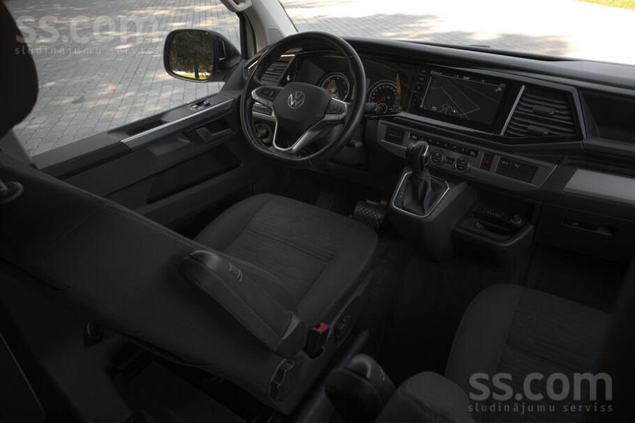 White Volkswagen Multivan 2021 in Jelgava, with an engine capacity of 2.00 L and mileage of 240 thousand km for 33500 €, photo 14 on AUTOMOTO.COM.LV