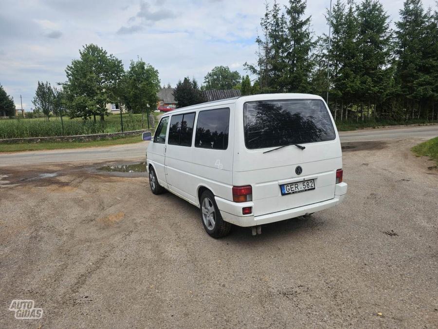 White Volkswagen Multivan 1996 in Alytus, with an engine capacity of 2.40 L and mileage of 400 thousand km for 2000 €, photo 6 on AUTOMOTO.COM.LV