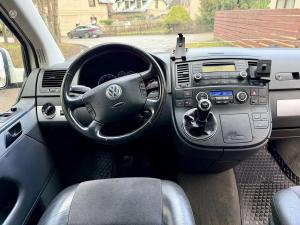 Balts Volkswagen Multivan 2007 Kauņa, ar dzinēja tilpumu 2.46 L un nobraukumu 361 tūkst. km par 7900 €, foto 8 vietnē AUTOMOTO.COM.LV