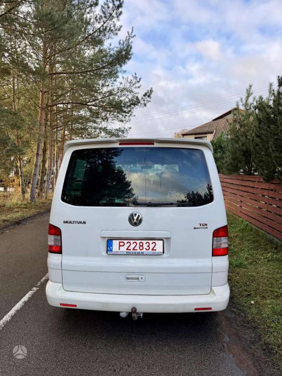 Balts Volkswagen Multivan 2007 Kauņa, ar dzinēja tilpumu 2.46 L un nobraukumu 360 tūkst. km par 7900 €, foto 7 vietnē AUTOMOTO.COM.LV