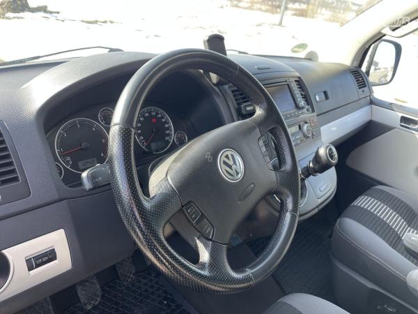 Balts Volkswagen Multivan 2008 Klaipėda, ar dzinēja tilpumu 2.50 L un nobraukumu 256 tūkst. km par 6400 €, foto 9 vietnē AUTOMOTO.COM.LV