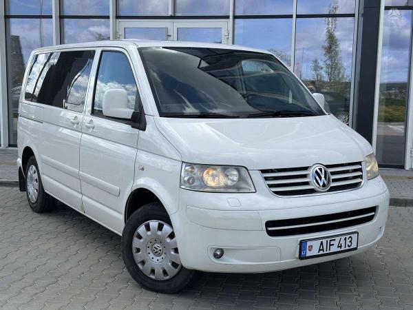White Volkswagen Multivan 2008 in Vilnius, with an engine capacity of 2.50 L and mileage of 327 thousand km for 6700 €, photo 1 on AUTOMOTO.COM.LV